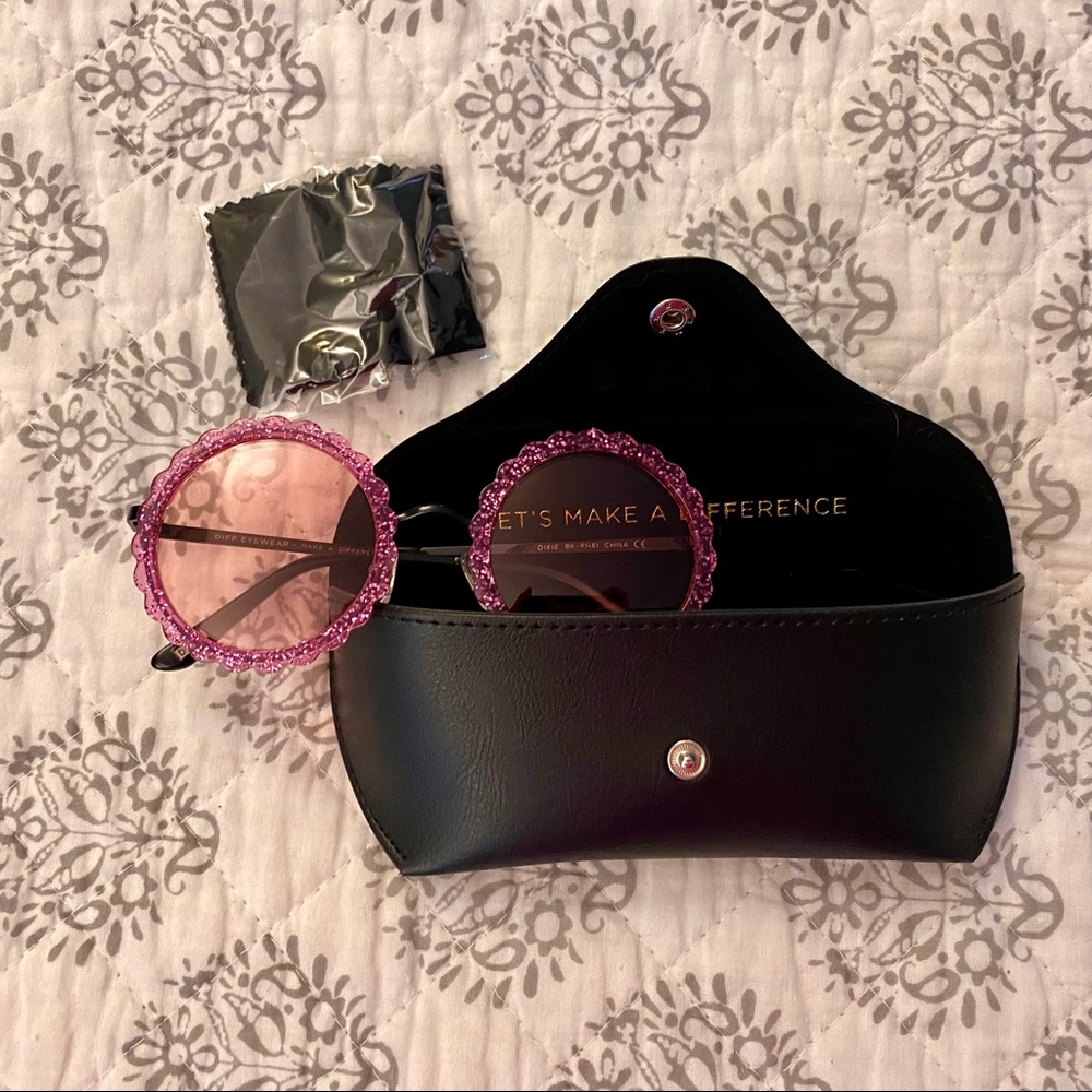 Pink Glitter Diff Sunglasses - Gem